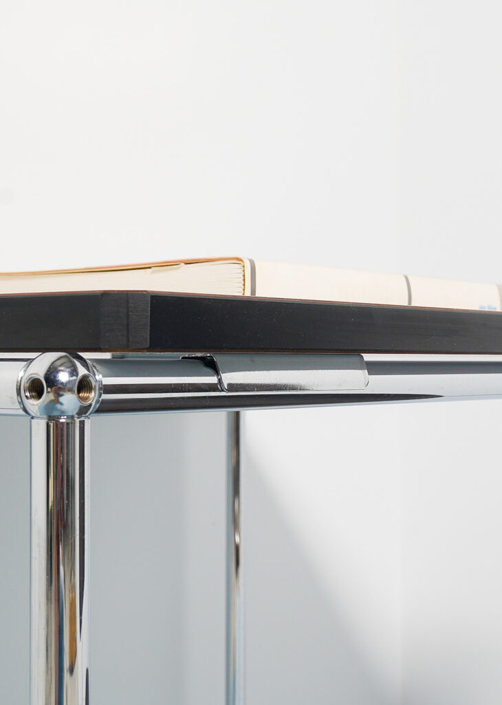 USM Haller Desk — SODA