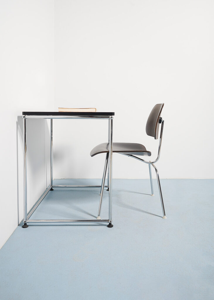 USM Haller Desk — SODA
