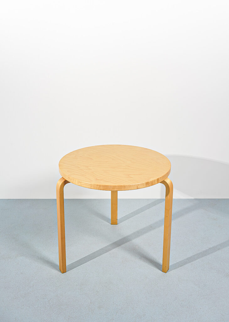 Artek Table 90B — SODA