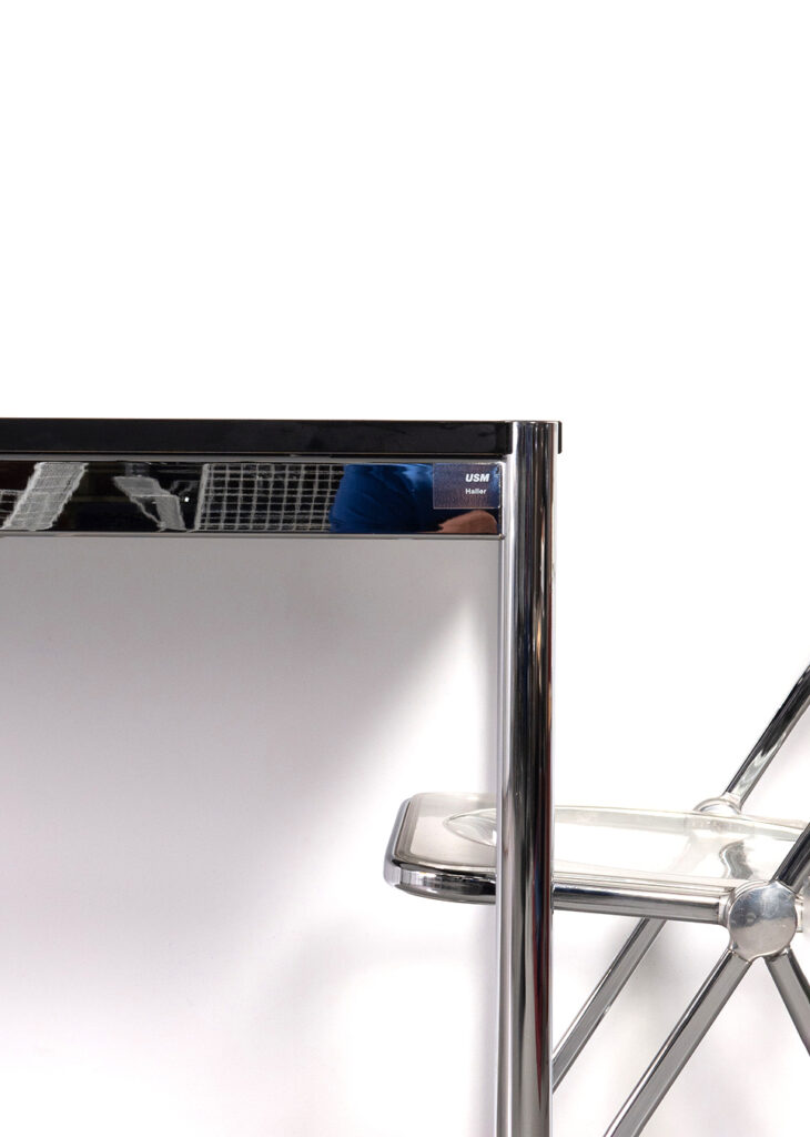 USM Haller Advanced Desk — SODA