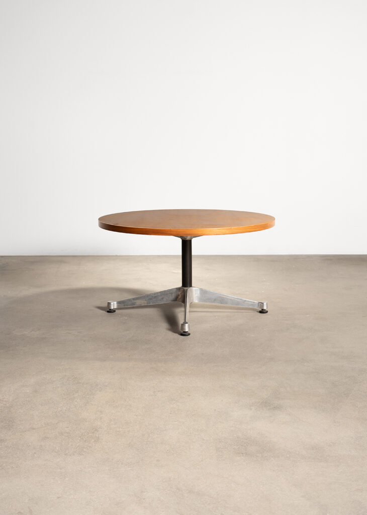 HM Eames Contract Base Table — SODA